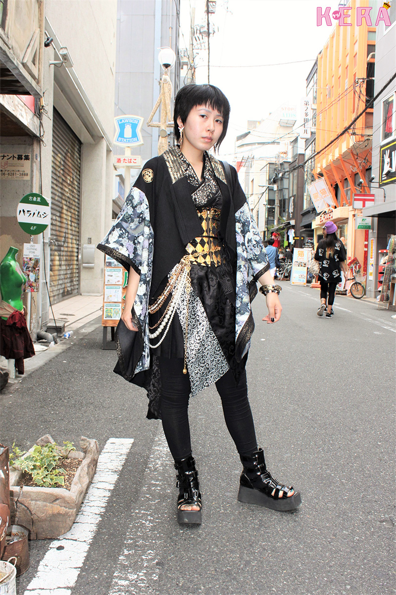 OSAKA STREET SNAP 002 能をイメージした和洋ミックスコーデ - KERA STYLE [ケラ！スタイル]